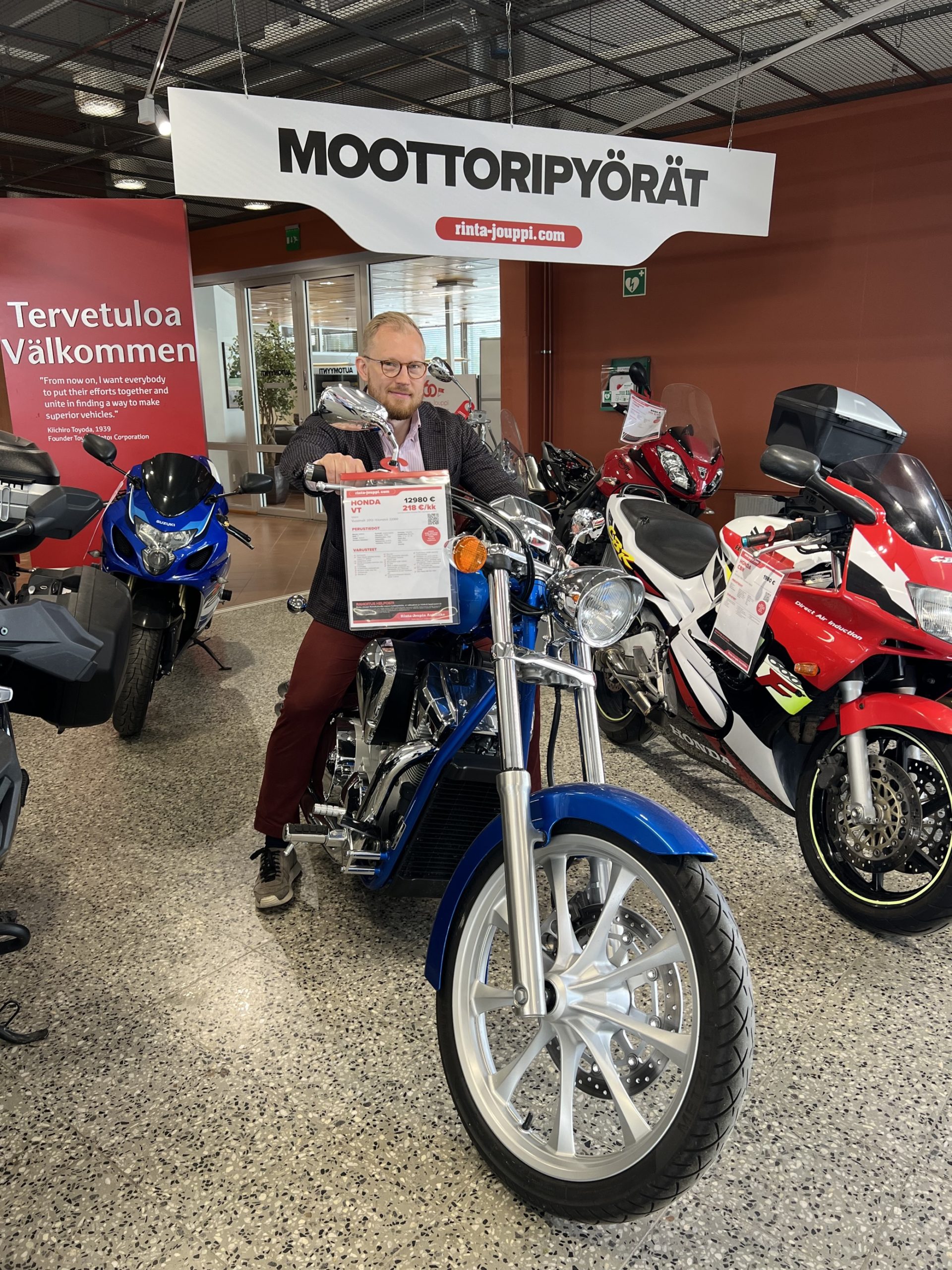 Ensimmäistä moottoripyörää etsimässä - Rinta-Joupin Autoliike