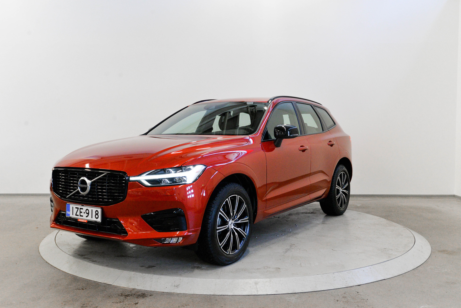 Volvo XC60 Vaihtoautot - Rinta-Joupin Autoliike